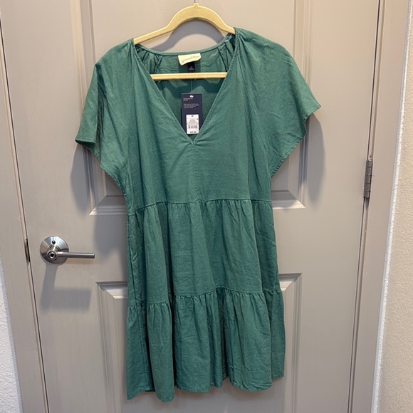Universal Thread | Dresses | Universal Thread Green Dress | Poshmark